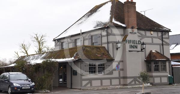 FIFIELD 129557 - Photo 1 of 4 - Baylis Media Photos