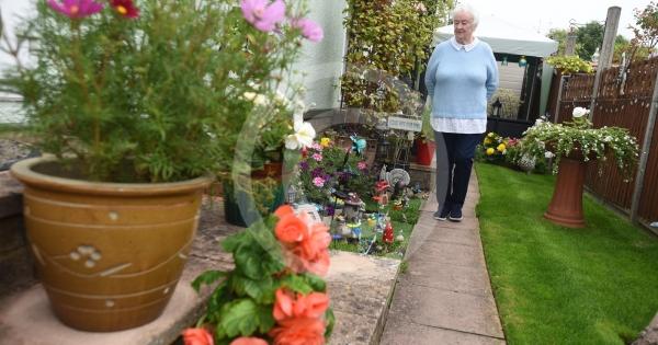 COOKHAM 130213 - Photo 1 of 17 - Baylis Media Photos