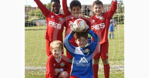 FOOTBALL 131358 - Photo 1 of 21 - Baylis Media Photos