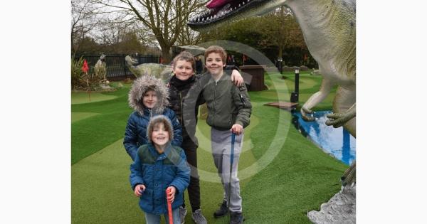 MAIDENHEAD 132509 - Photo 1 of 12 - Baylis Media Photos