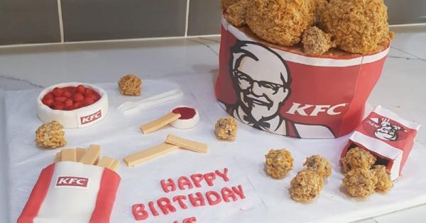 Impressive birthday cake recreates KFC meal - Photo 1 of 2 - Baylis ...
