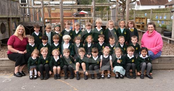 FIRST CLASS 134891 - Photo 1 of 4 - Baylis Media Photos