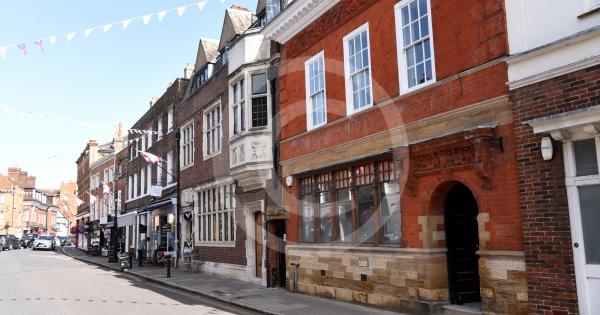 ETON 135728 - Photo 1 of 2 - Baylis Media Photos