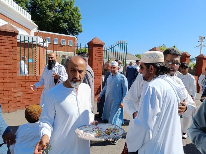 Thousands gather to celebrate Eid al-Adha in the Maidenhead area ...