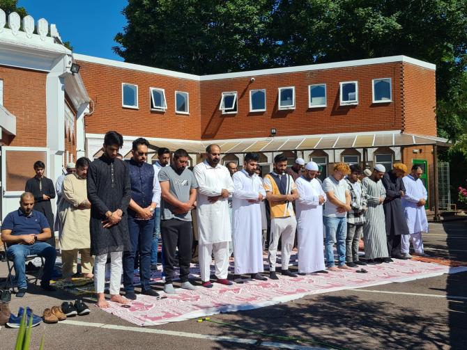 Thousands gather to celebrate Eid al-Adha in the Maidenhead area ...