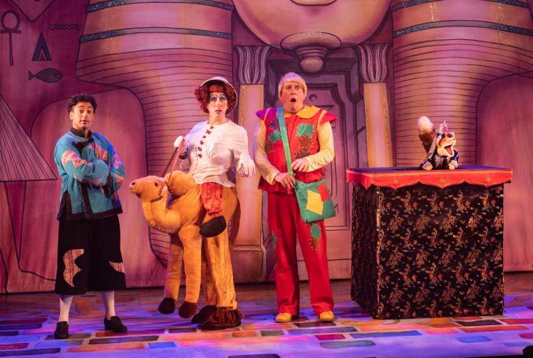 Review: Aladdin at Theatre Royal Windsor - 'This panto is a classic ...