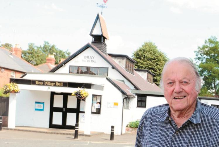 Bray figure Bobby Howes' life celebrated following his passing aged 94 ...